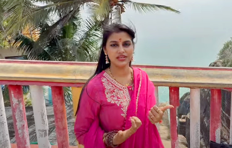 శ్రీలంకలోని శంకరి దేవి శక్తిపీఠం సందర్శించిన బిగ్‌బాస్ సోనియా (ఫోటోలు) | Bigg Boss Fame Sonia ...